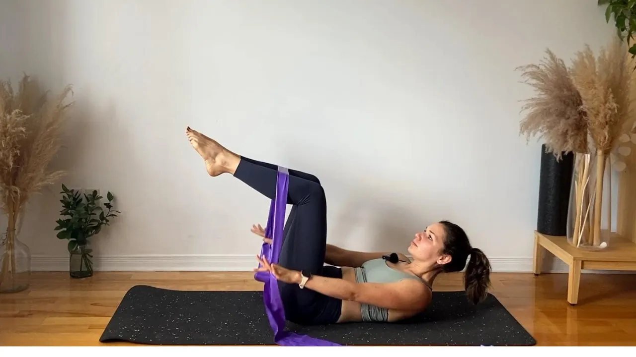 Pilates - Style reformer avec élastique - Studio Guillemette